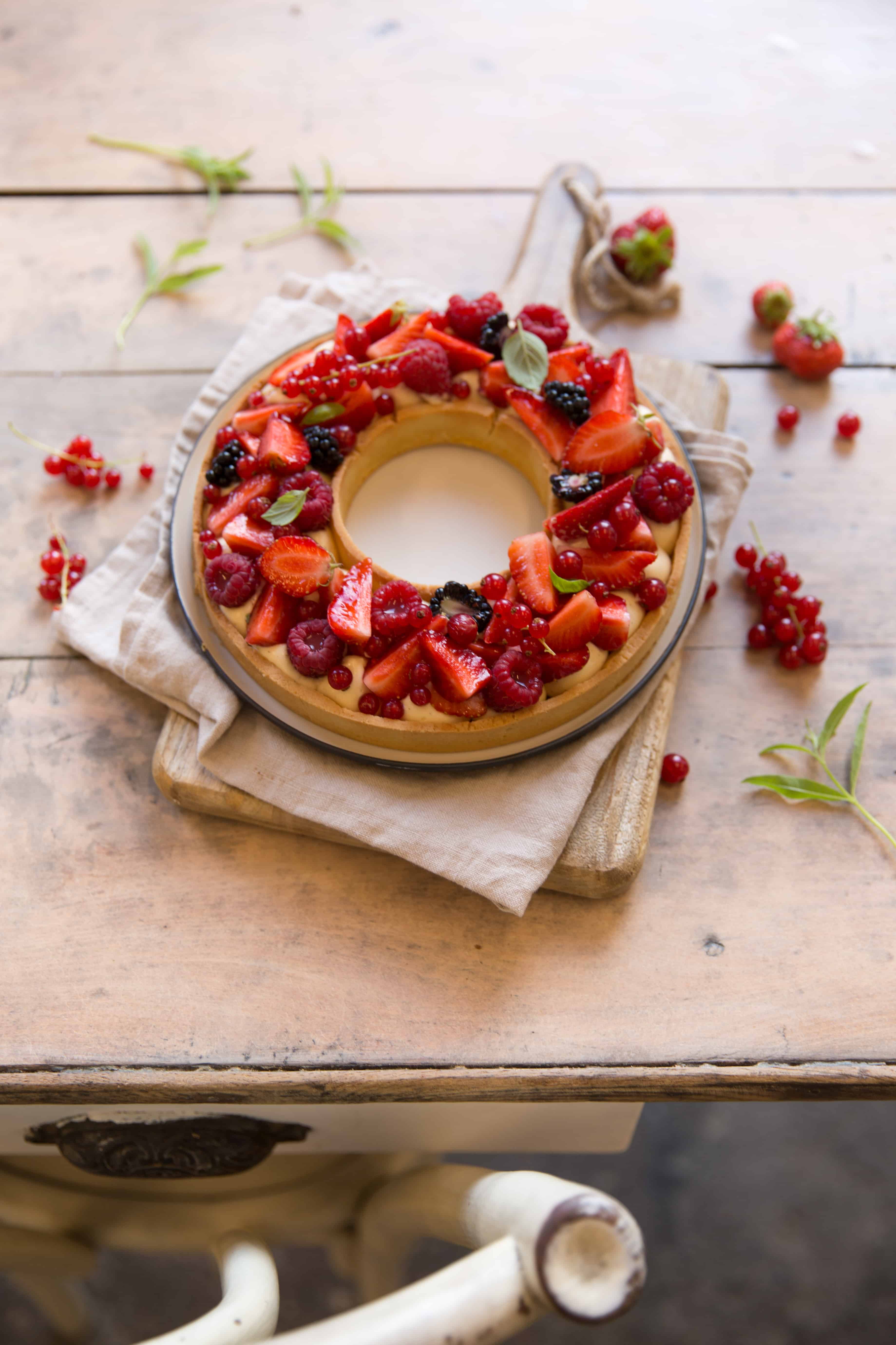 Tarte couronne aux fruits rouges * - Studio Demi Sel